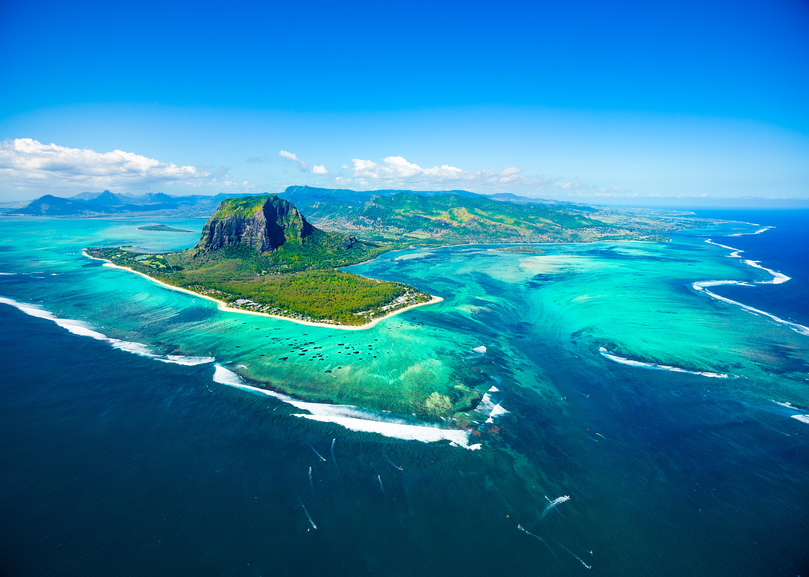 Explore the enchanting temples of Mauritius! Top divine places to visit!!